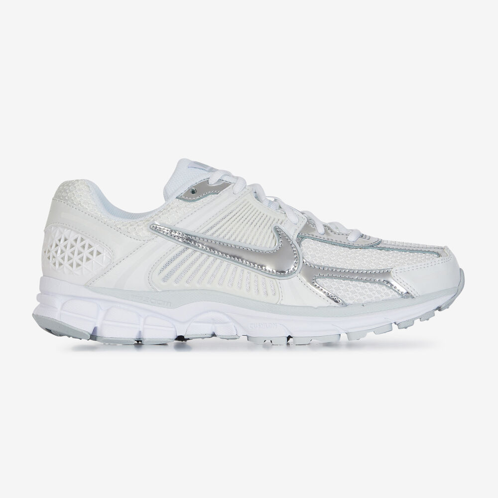 NIKE ZOOM VOMERO 5 SNEAKERS HOMME - BLANC/ARGENT - LACETS | Courir.com