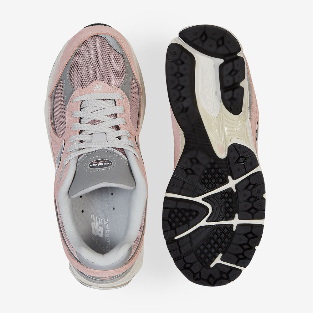 NEW BALANCE 2002R - SNEAKERS WOMEN | Courir.com