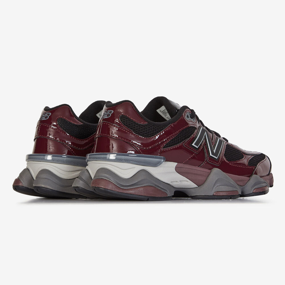 NEW BALANCE 9060 PATENT SNEAKERS HOMME - BORDEAUX - LACETS | Courir.com