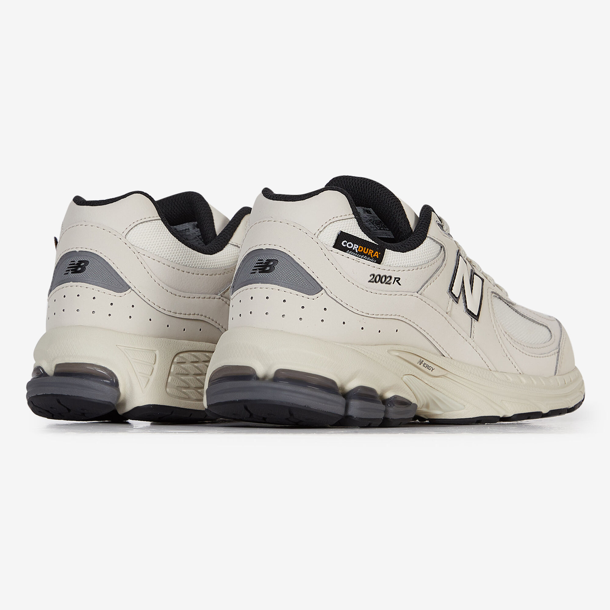 NEW BALANCE 2002R BEIGE - SNEAKERS KIDS | Courir.com