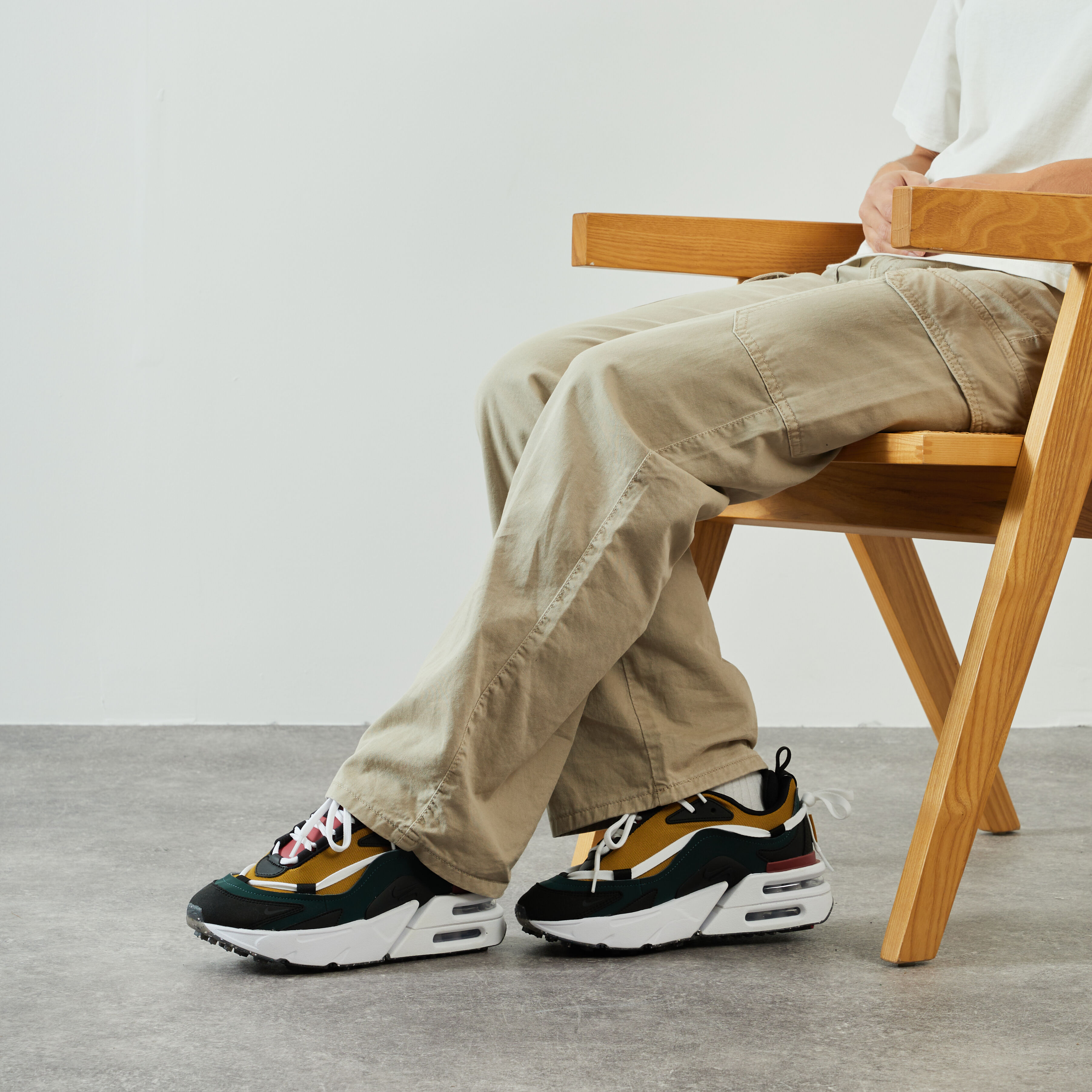 NIKE AIR MAX FURYOSA NAVY BLUE/YELLOW - SNEAKERS WOMEN | Courir.com