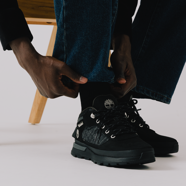 TIMBERLAND FIELD TREKKER LOW LOGO BLACK/BLACK | Courir.com