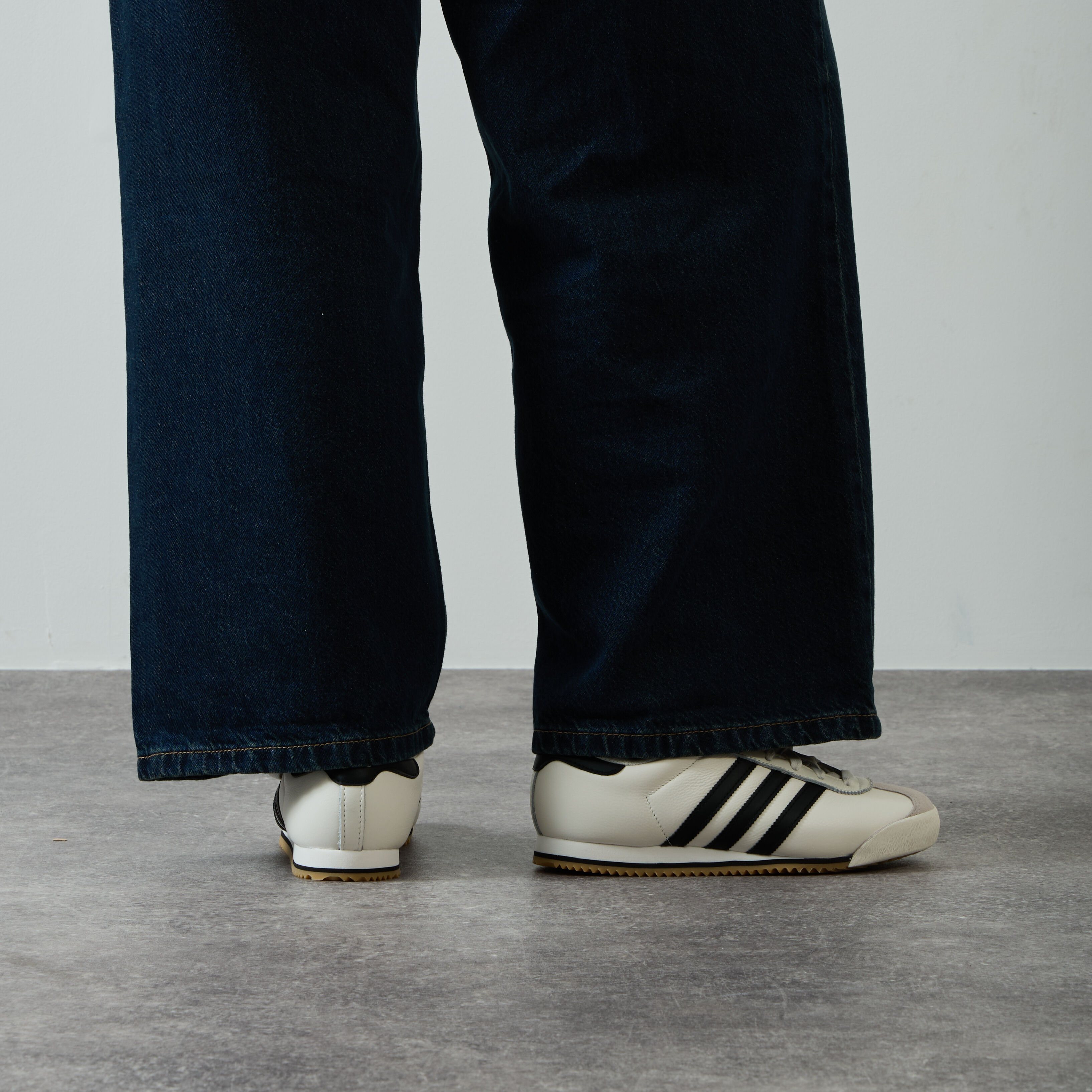 ADIDAS ORIGINALS KICK WHITE/BLACK - SNEAKERS WOMEN | Courir.com